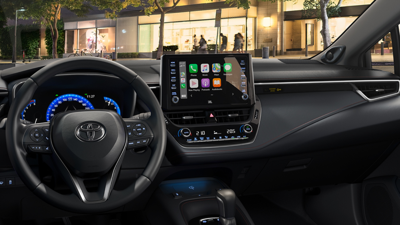Upgrade to Apple Carplay™ and Android Auto™ | Toyota UK