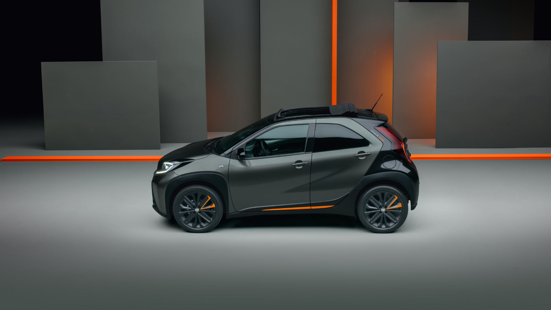 Small Cars | Economical 5 Door Small Cars | Toyota UK