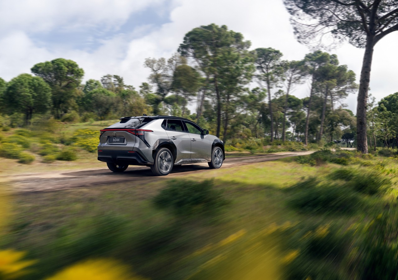 Personal Contract Hire | Discover car finance | Toyota UK