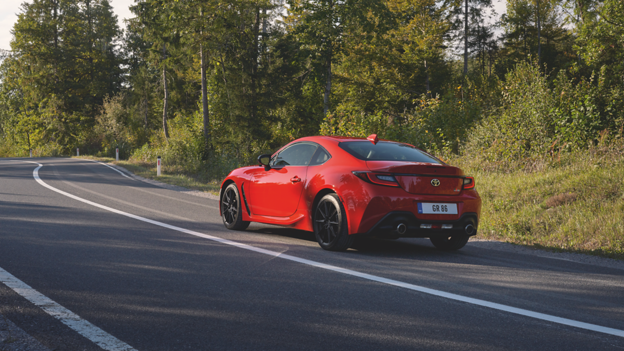 Toyota GR86 | Explore the Latest Range | Toyota UK
