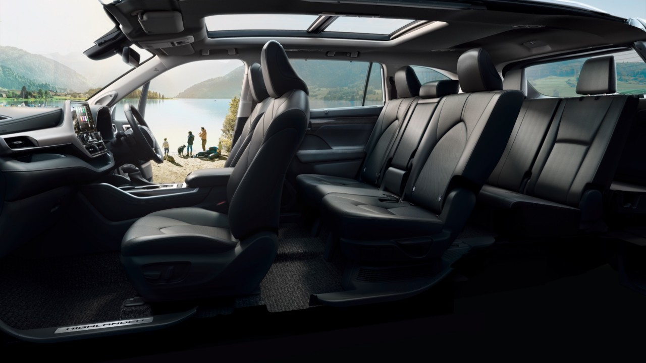 Toyota Highlander | Discover Highlander Range | Toyota UK