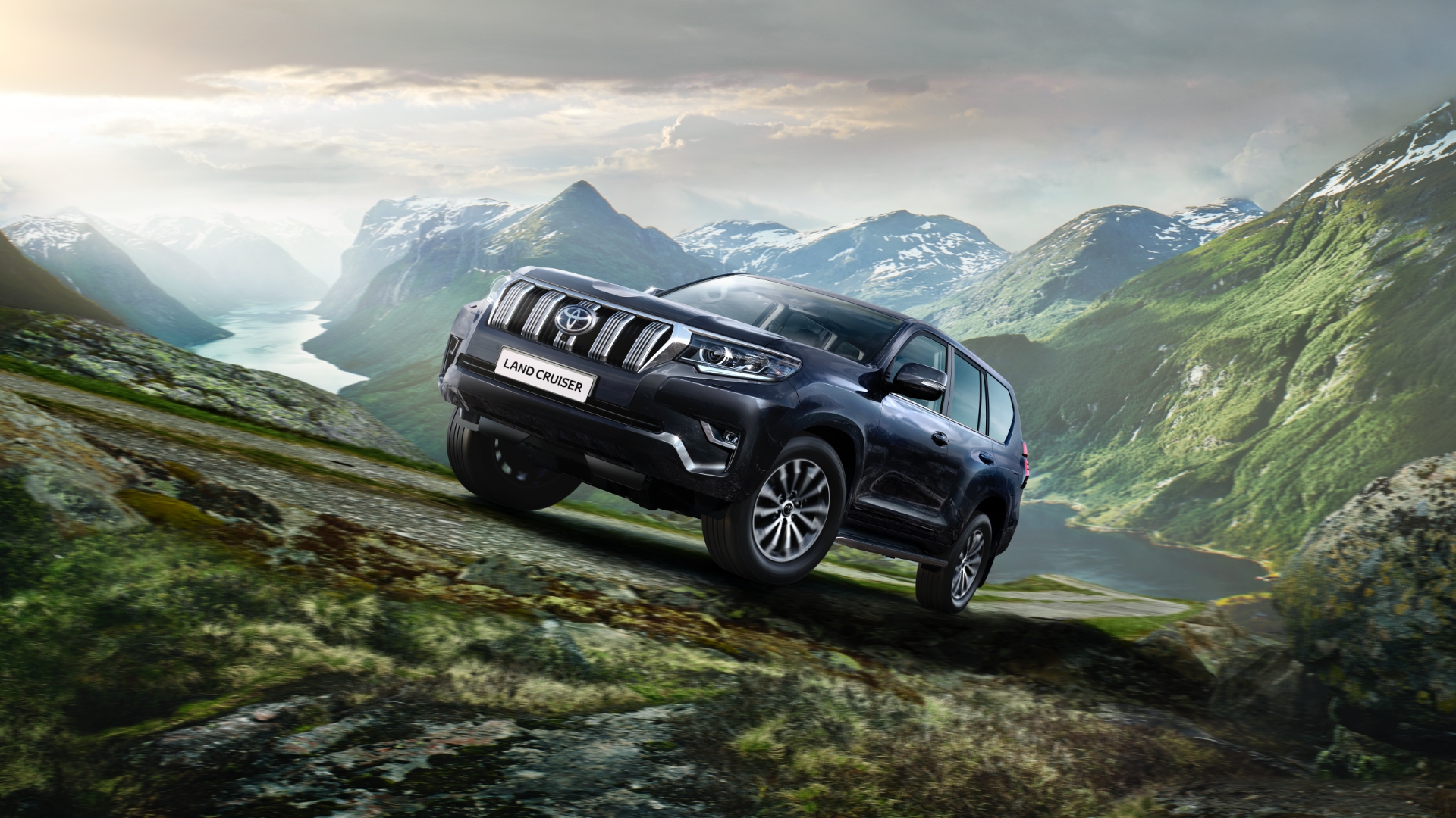 Toyota Land Cruiser | Explore the Latest Range | Toyota UK