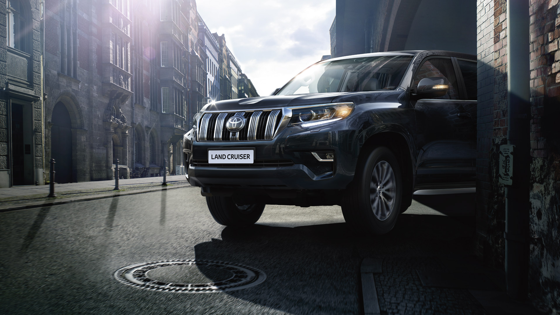 Toyota Land Cruiser | Explore the Latest Range | Toyota UK