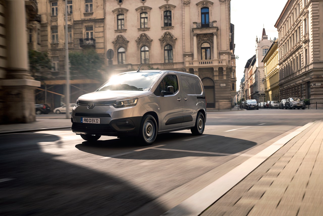 New Car Finance Deals Current Offers Toyota UK