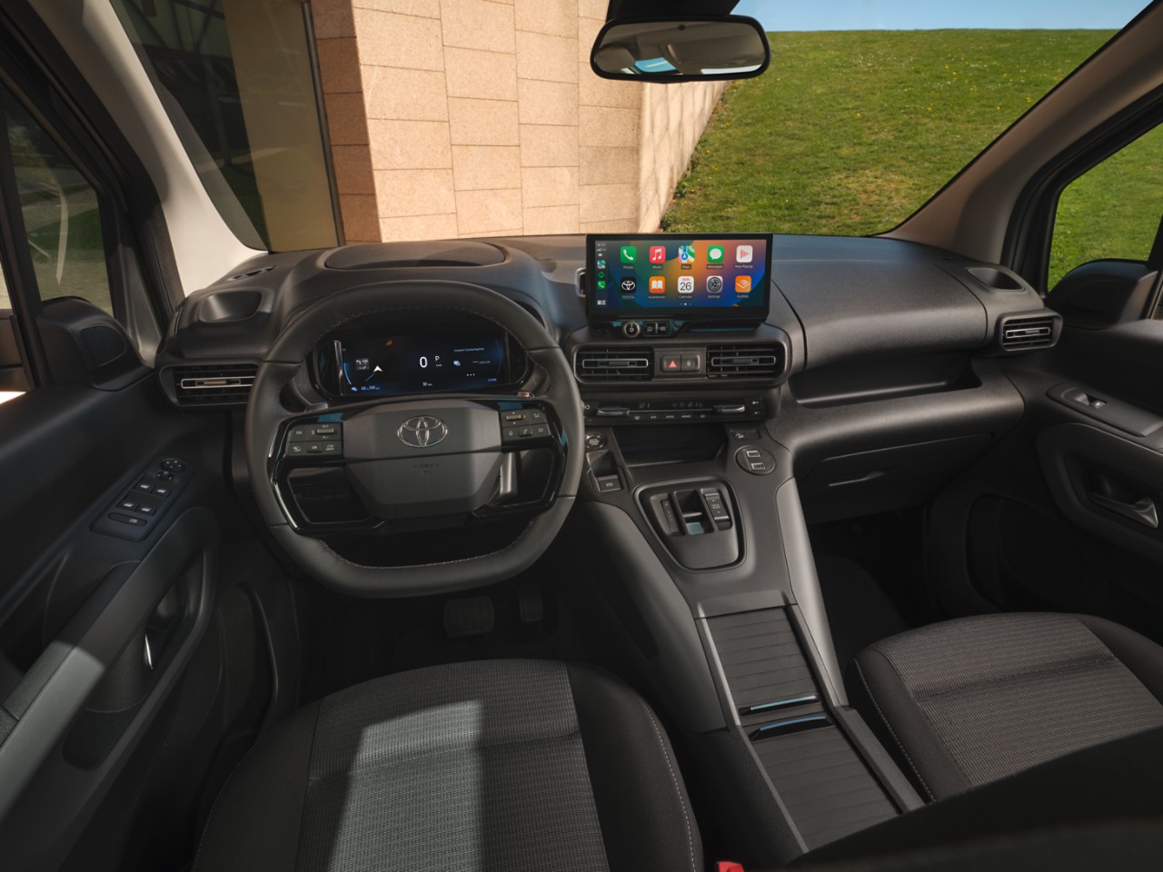 Proace City Verso EV | 7 Seat People Carrier | Toyota UK