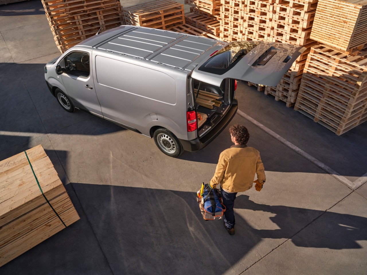 Toyota Proace Van | Medium Panel Van | Toyota UK