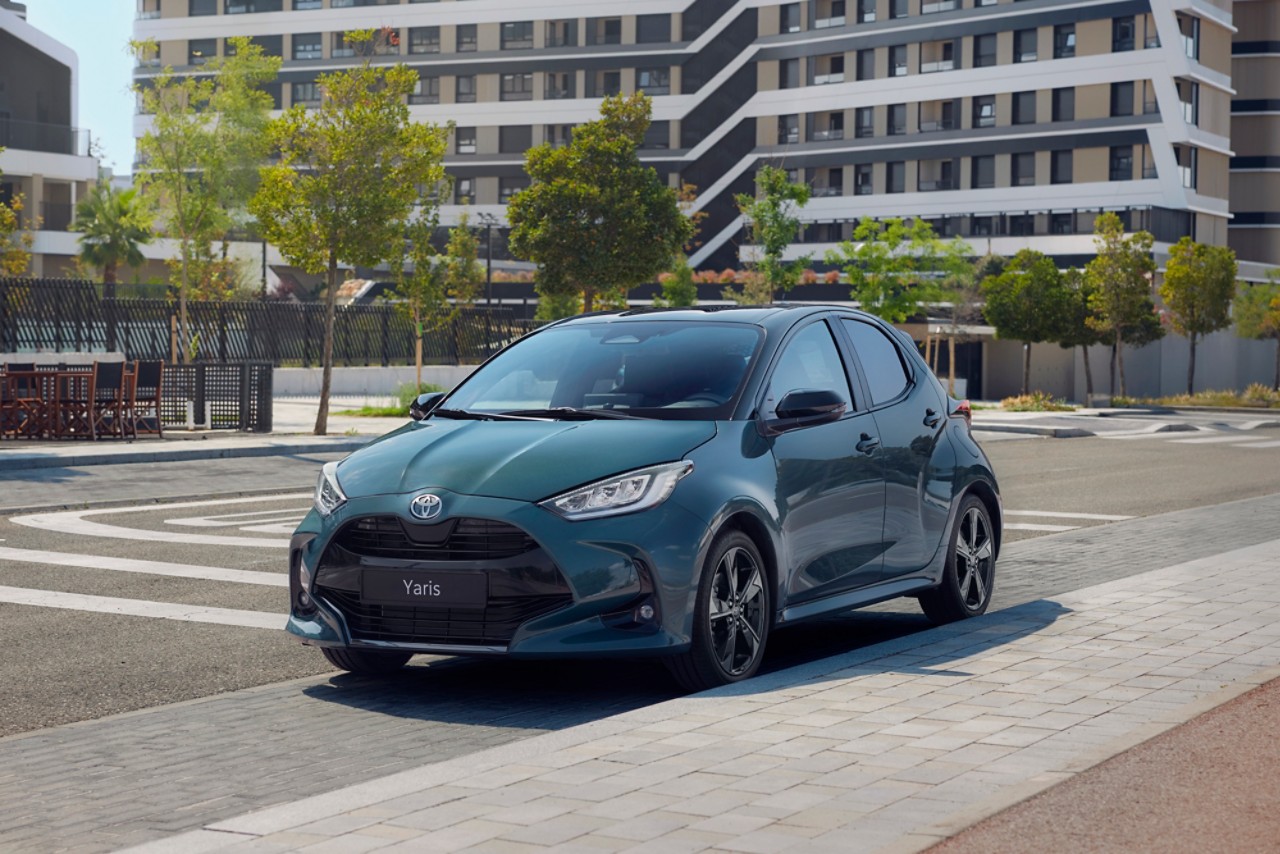 Toyota Hybrid Cars | Self-Charging Hybrid | Toyota UK